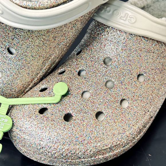 CROCS | Shoes | Crocs Mens Gold Glam Fleece Lined Casual Travel ...